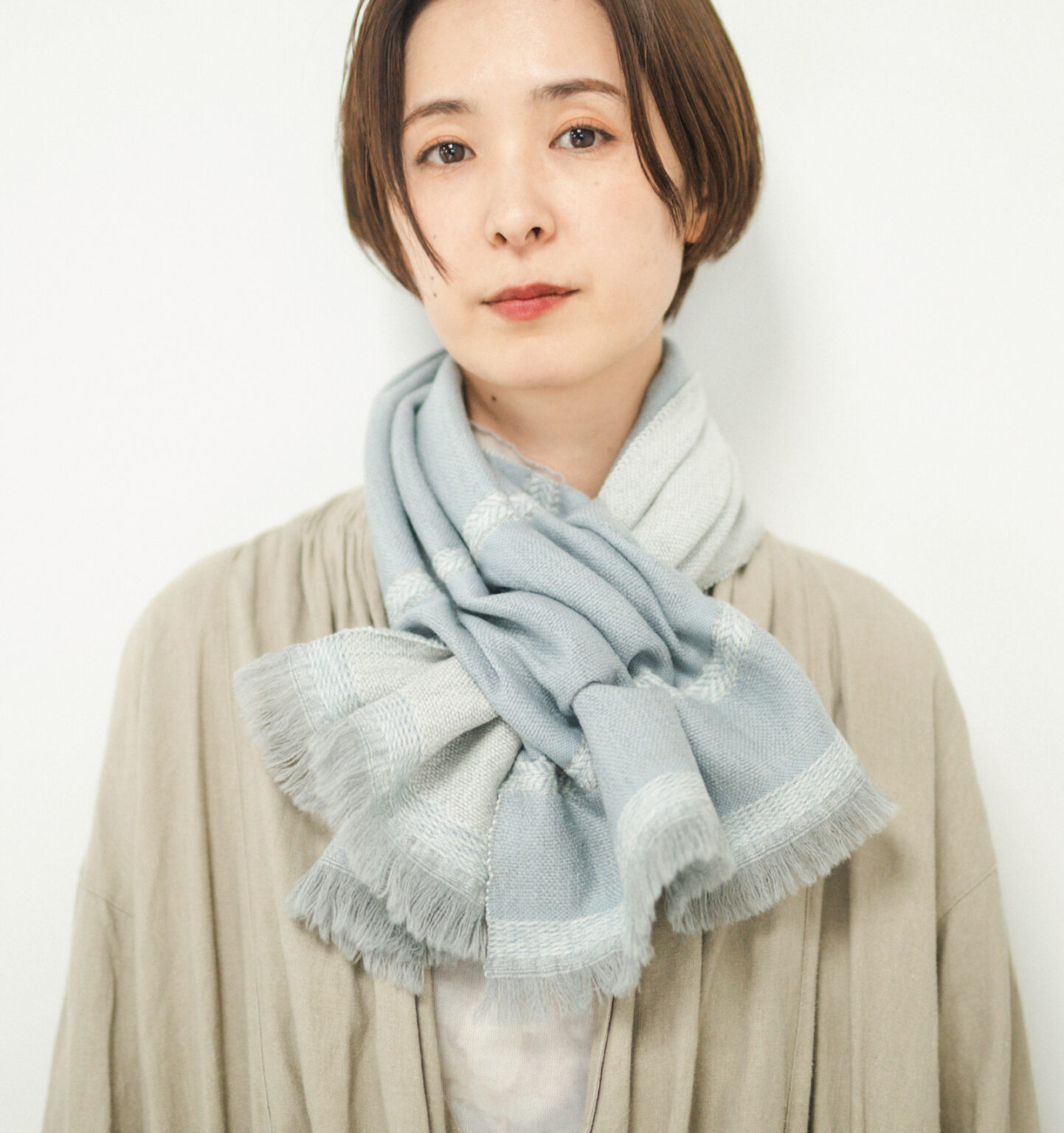 【11/20.再入荷】チョットコレリバーシブル ウール クラウディ ブルーホワイト | 【公式】工房織座オンラインショップ